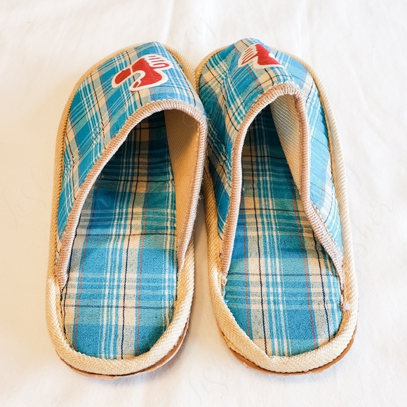 Shoes | Thumbs Up Graphic Slippers | Poshmark